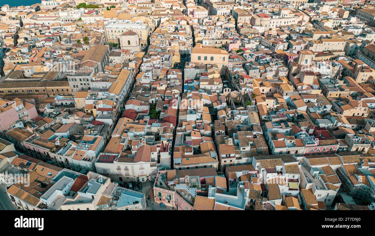 Aerial photo of the town of Syracuse in Sicily Stock Photo - Alamy