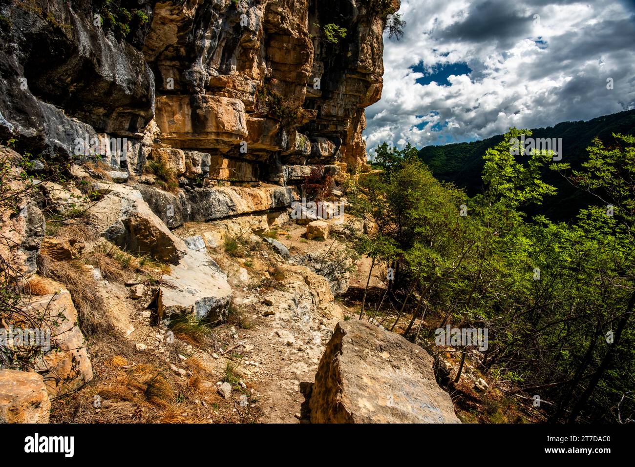 Slate and granite walls hi-res stock photography and images - Alamy