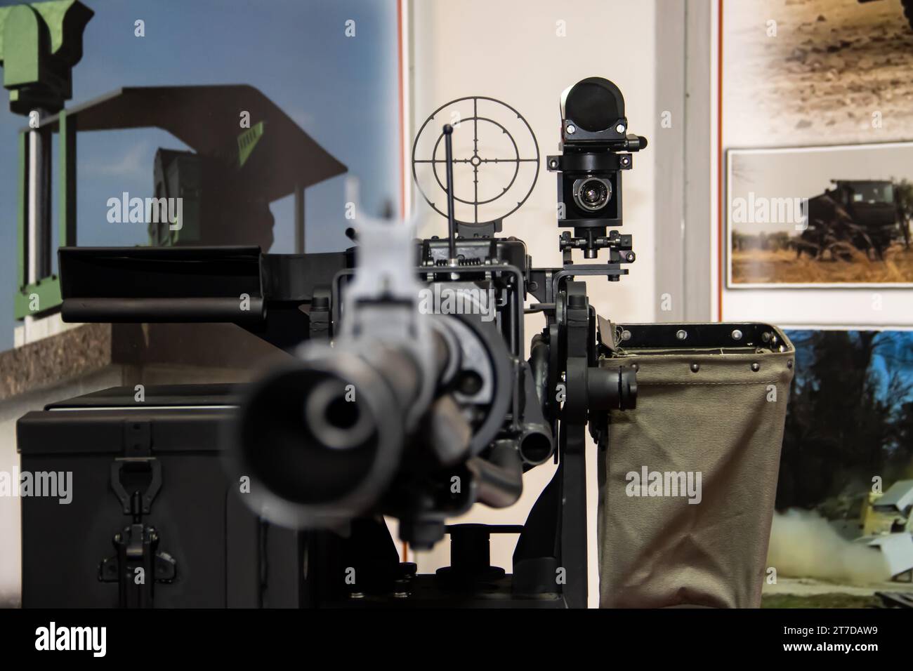 Sniper rifler hi-res stock photography and images - Alamy