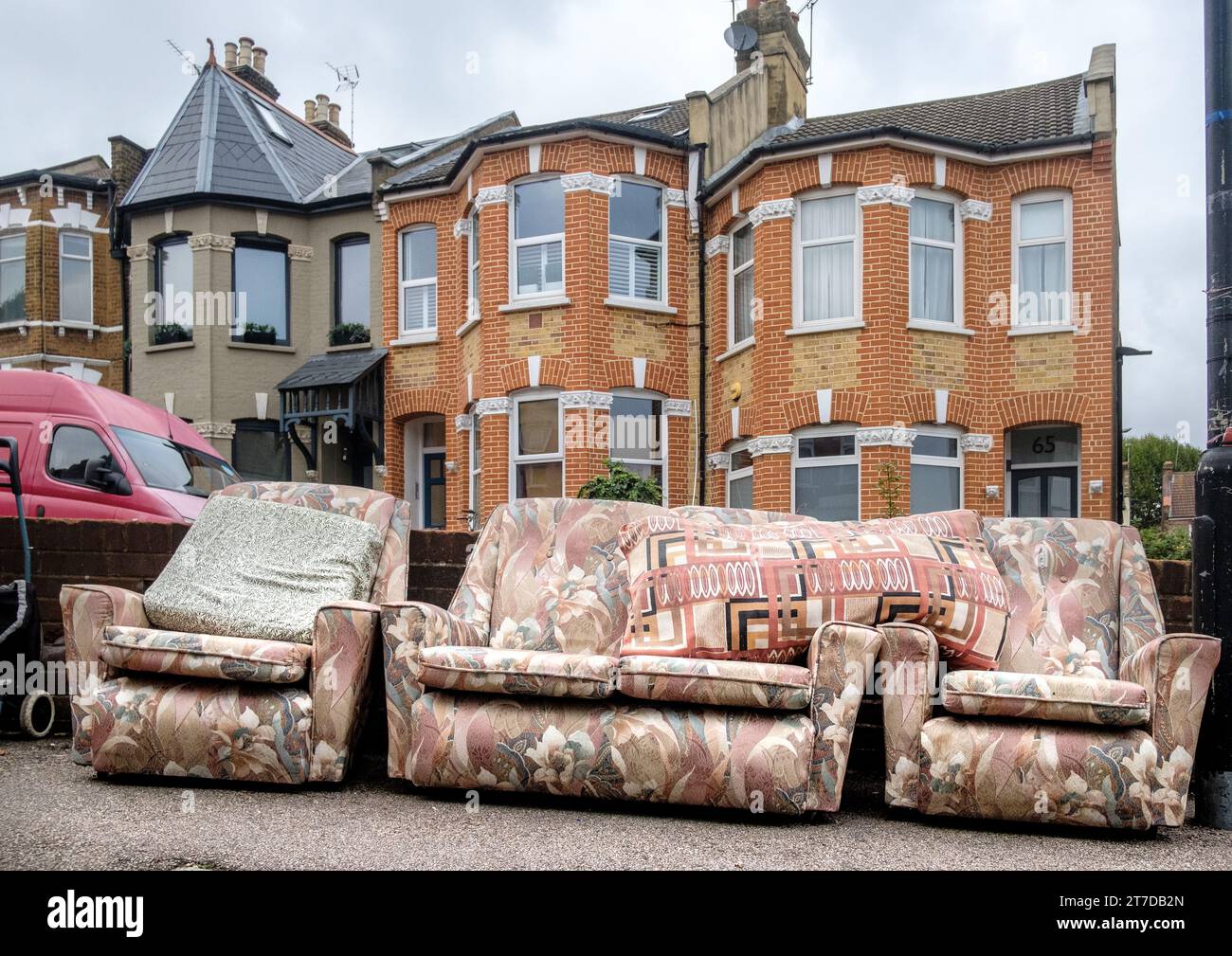 Three piece suite deposited onto the street on the Harringay Ladder ...