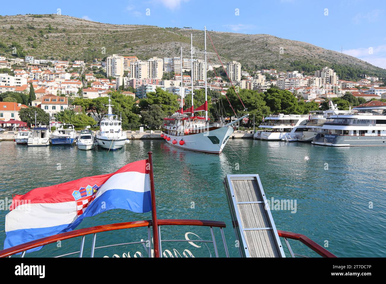The sailing cruise vessel MY Barbara, luxury coastal Adriatic cruises ...