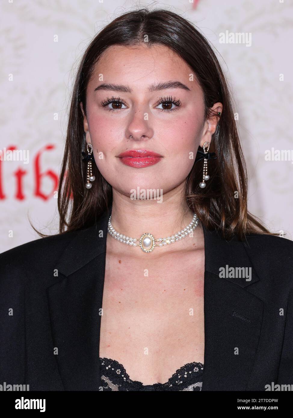 Emily Nicol's Instagram, Twitter & Facebook on IDCrawl