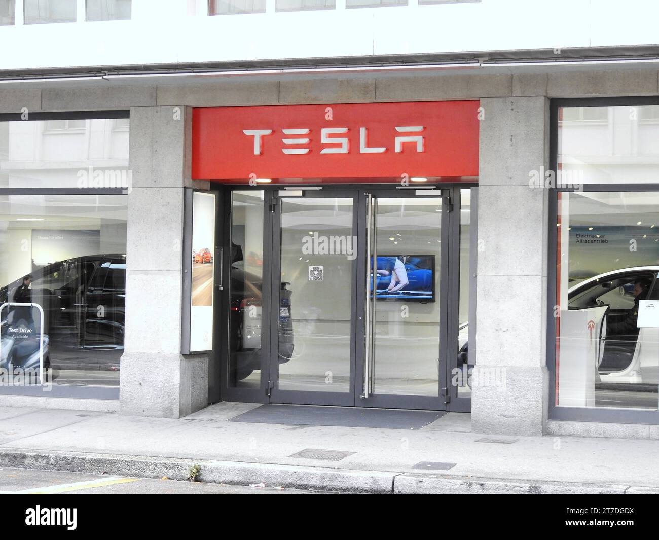 Tesla foto hi-res stock photography and images - Alamy