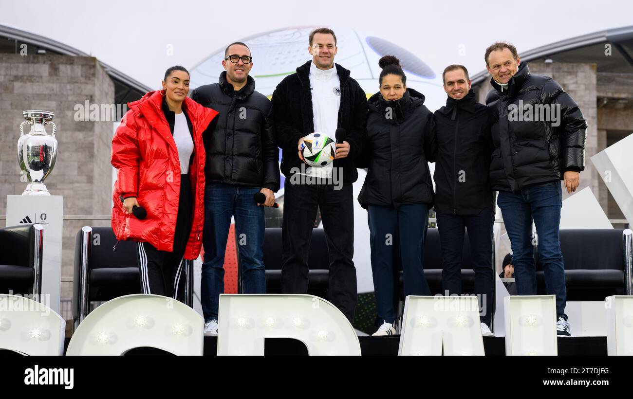 Berlin, Germany. 15th Nov, 2023. Presenter Valentina Maceri (l-r ...