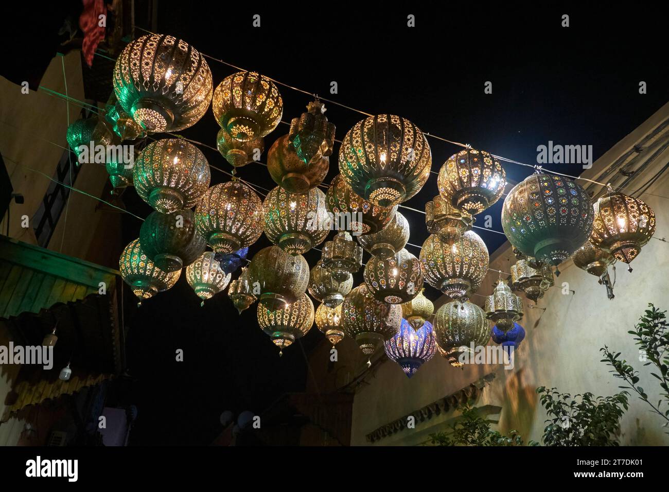 Traditional Moroccan lights in thre souks of Marrakesch Stock Photo - Alamy