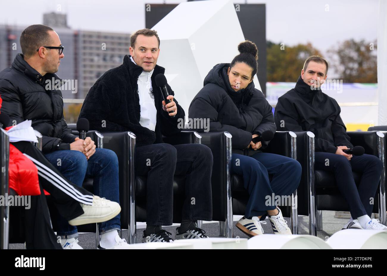 Berlin, Germany. 15th Nov, 2023. Sam Handy (l-r), Vice President Design ...