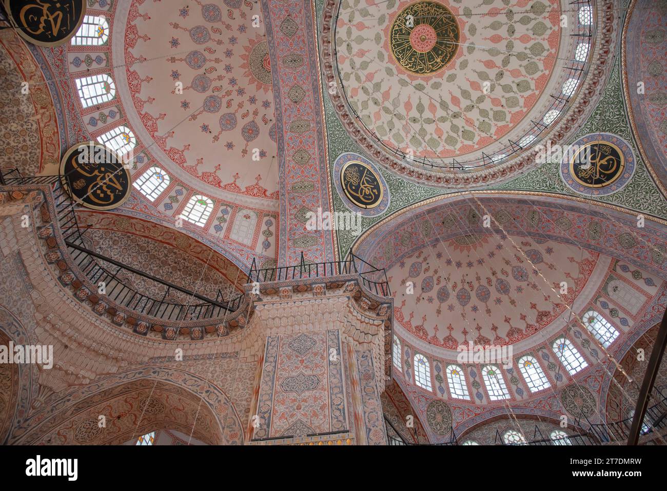 Interior eminonu yeni cami hi-res stock photography and images - Alamy