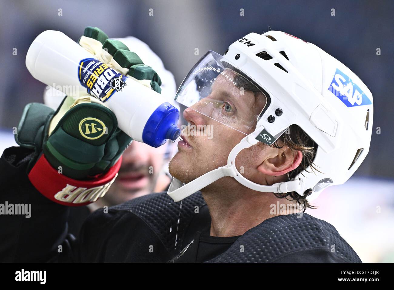 Jonas brodin hi-res stock photography and images - Alamy