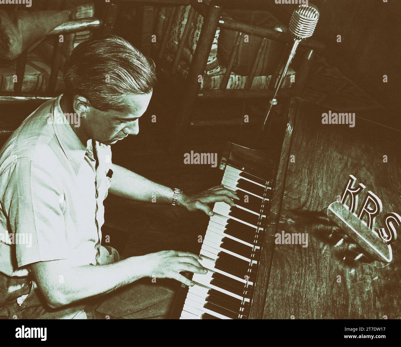 Otto robert frisch hi-res stock photography and images - Alamy