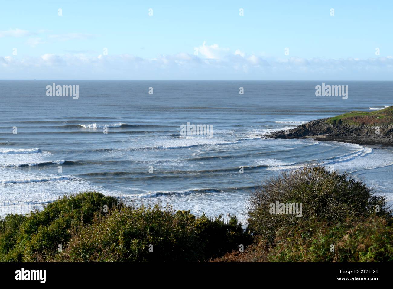 Surfing breaks on the gower hi-res stock photography and images - Alamy