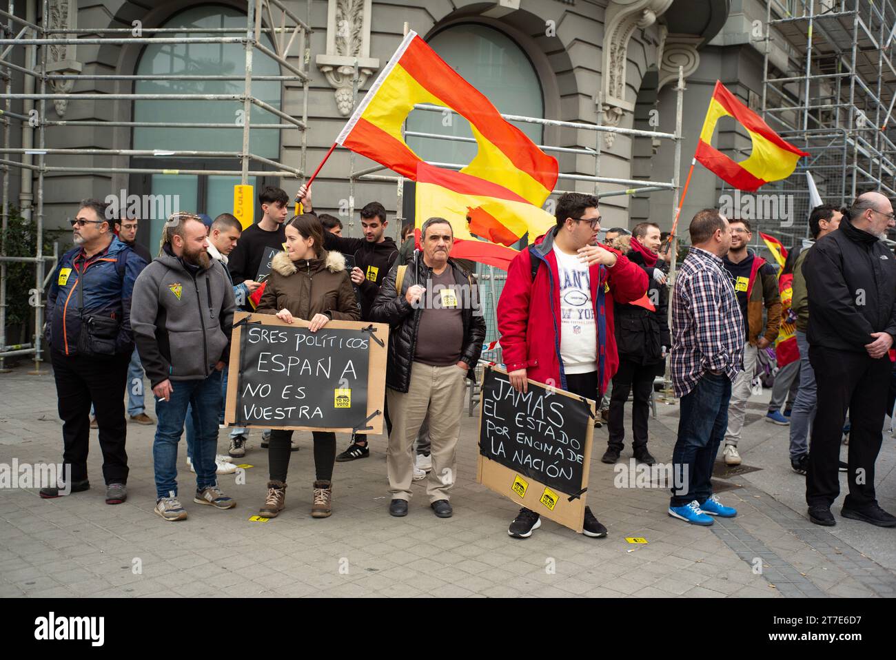 Madrid, Spain. 15th Nov, 2023. Right-wing protesters protest during a ...