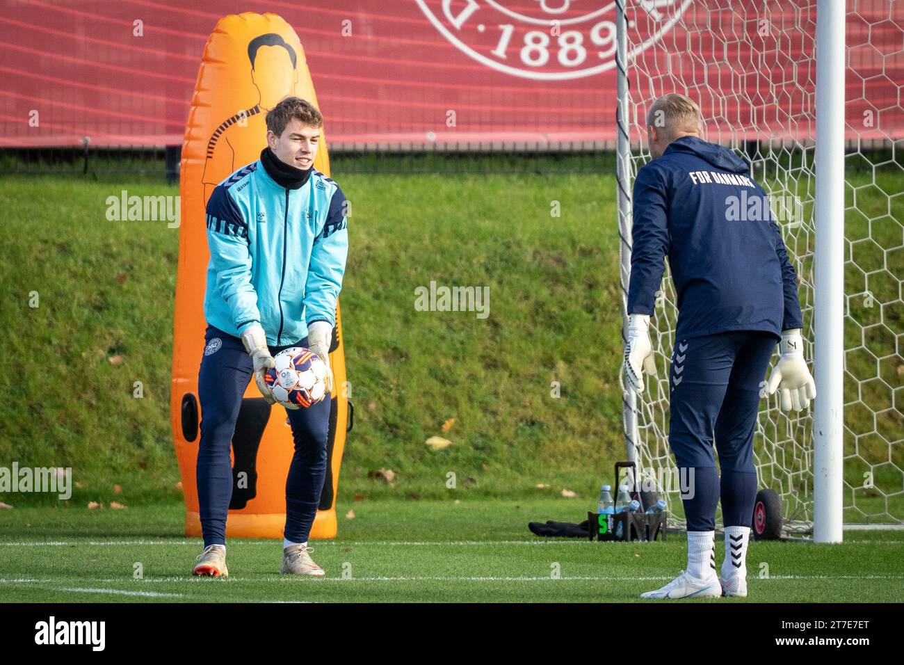 Uefa euro 2024 slovenia hi-res stock photography and images - Alamy