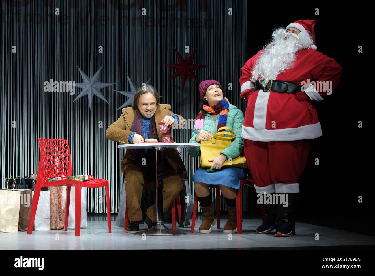 Sebastian Goder, Janina Hartwig und Cem Lukas Yeginer spielen im ...