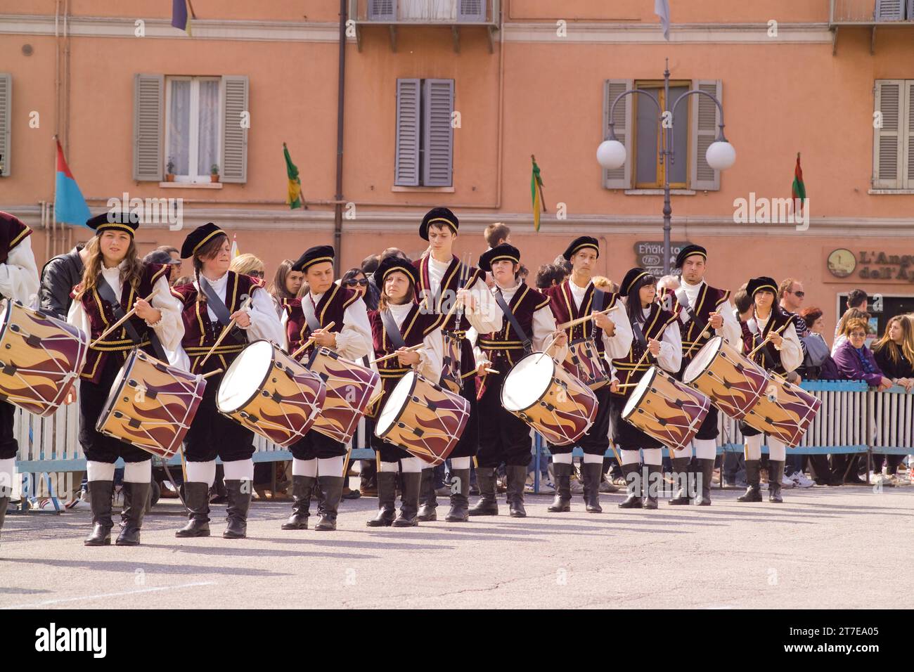 palio della rana, fermignano, marche, italia Stock Photo - Alamy