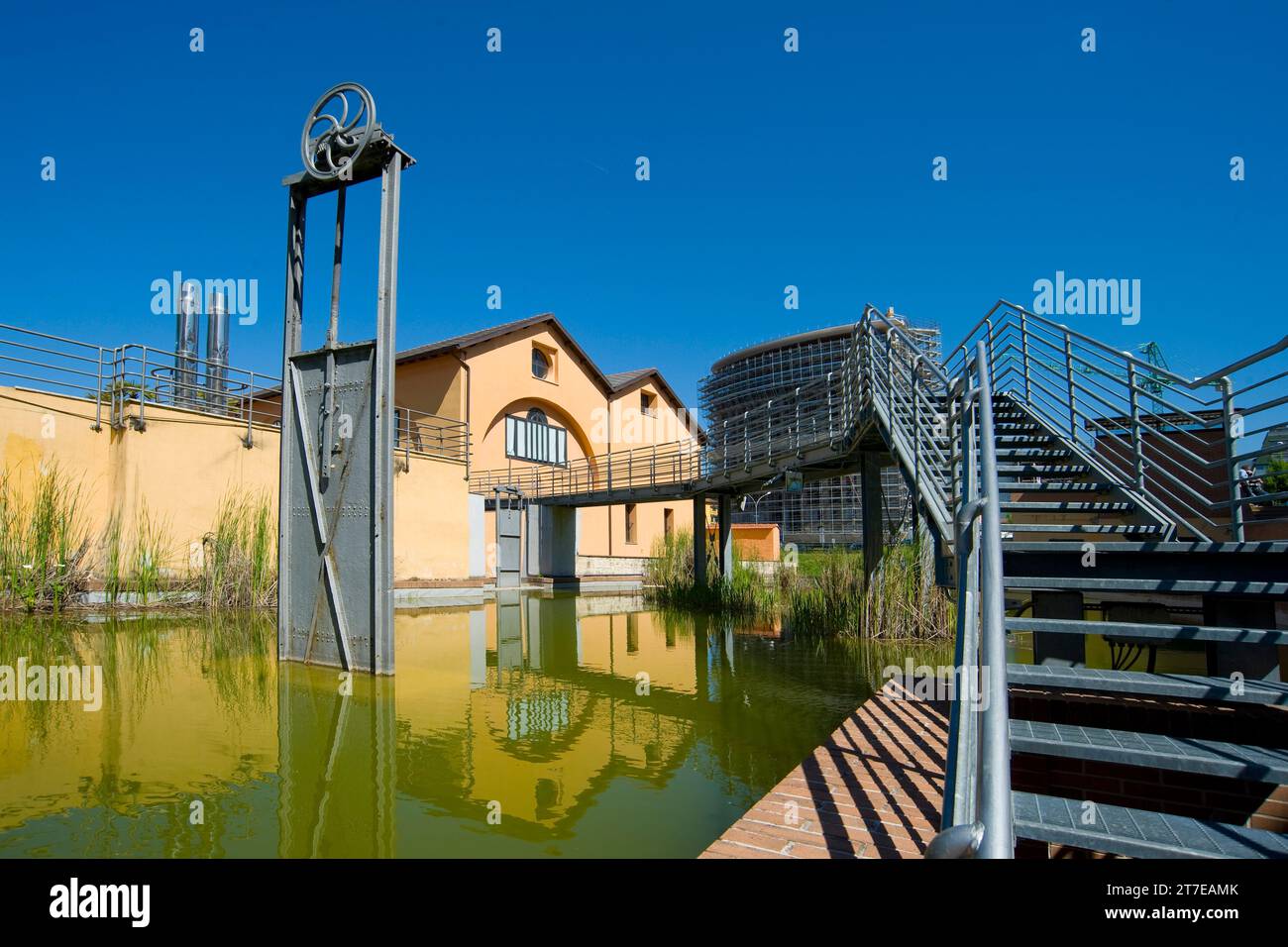 Siri black hi-res stock photography and images - Alamy