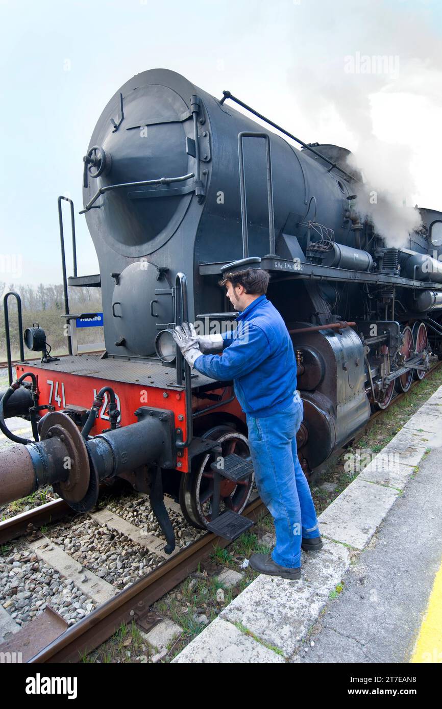 Siena train italy hi-res stock photography and images - Alamy