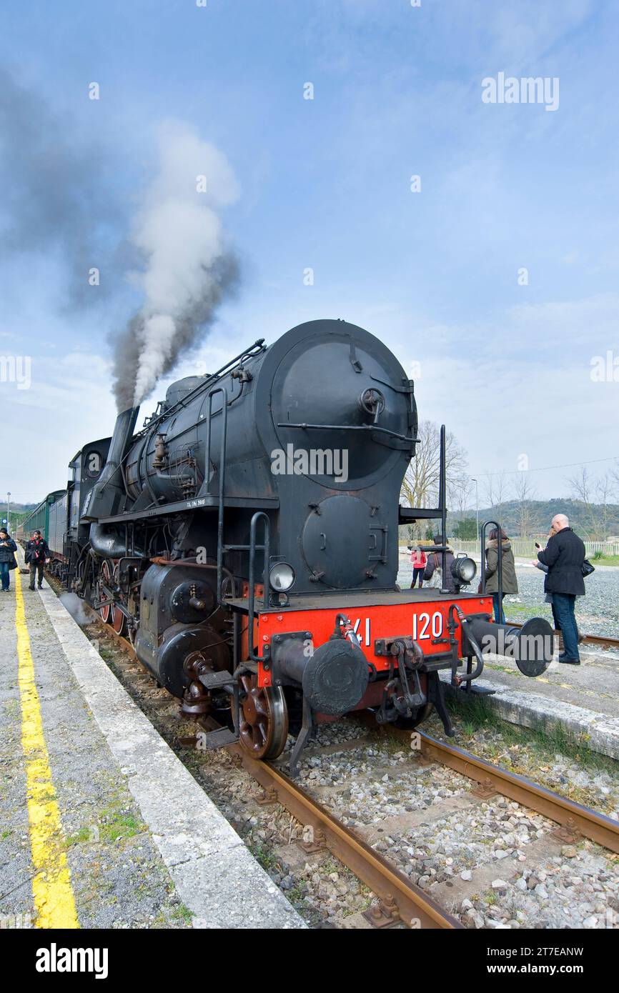 Ferrovia italia hi-res stock photography and images - Alamy