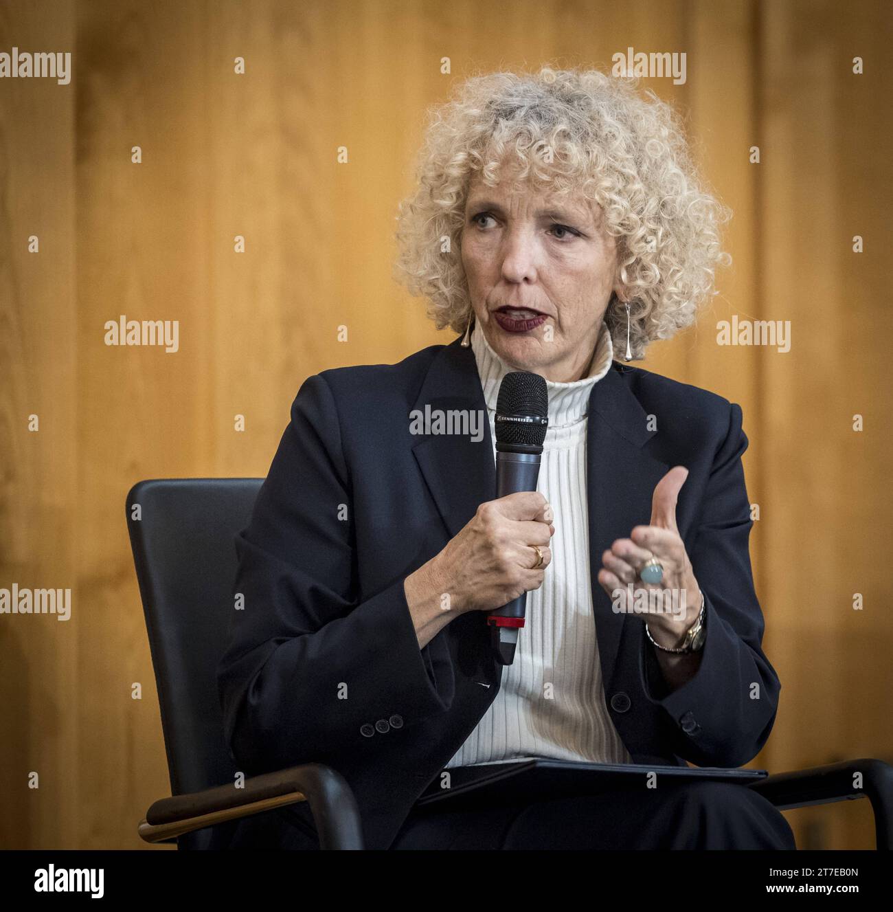 Jennifer morgan hi-res stock photography and images - Alamy