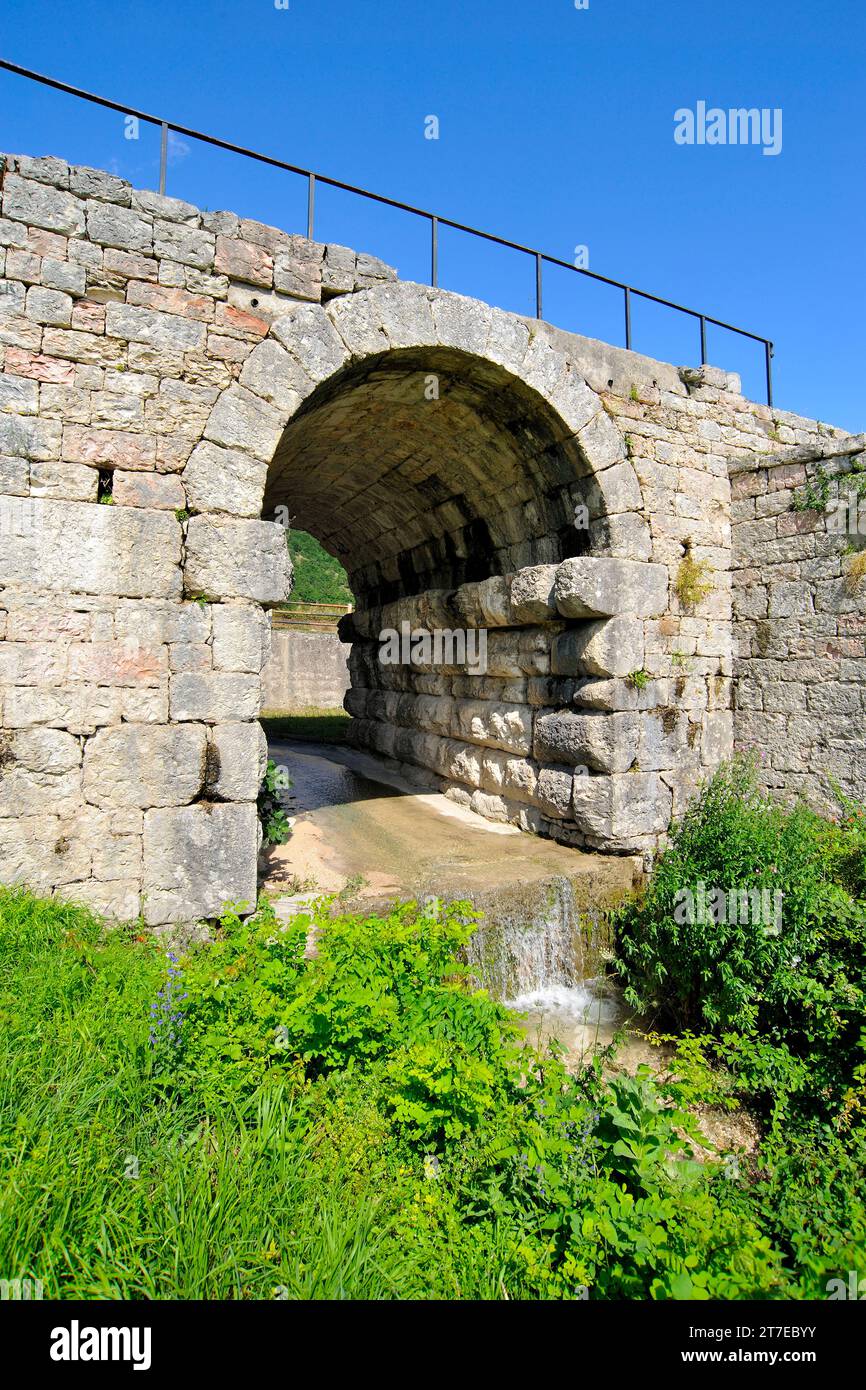 Roman Bridge of the Via Flaminia. Sigillo. Umbria. Italy Stock Photo ...
