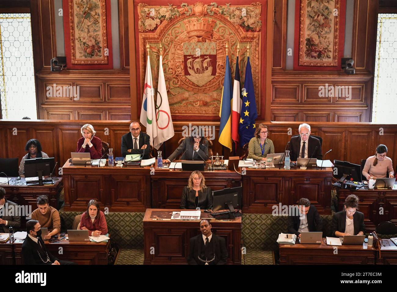 Paris, France. 15th Nov, 2023. Paris advisors attend the Council of ...