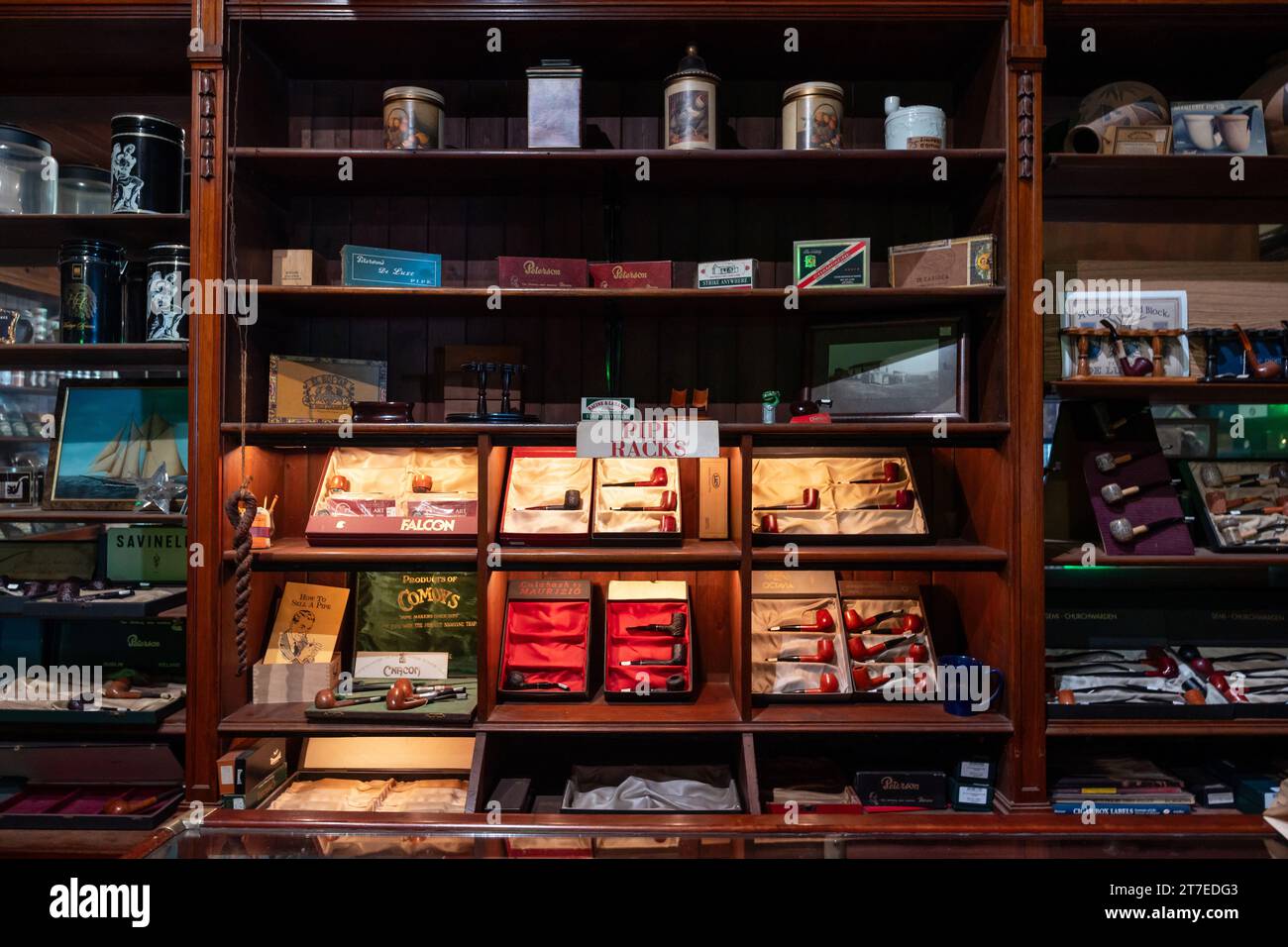 Tobacco products manufacturing hi-res stock photography and images - Alamy