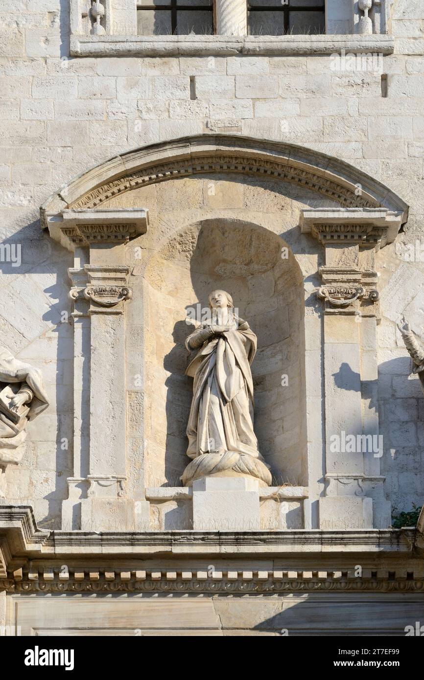 Cathedral of San Sabino. Bari. Puglia. Italy Stock Photo - Alamy