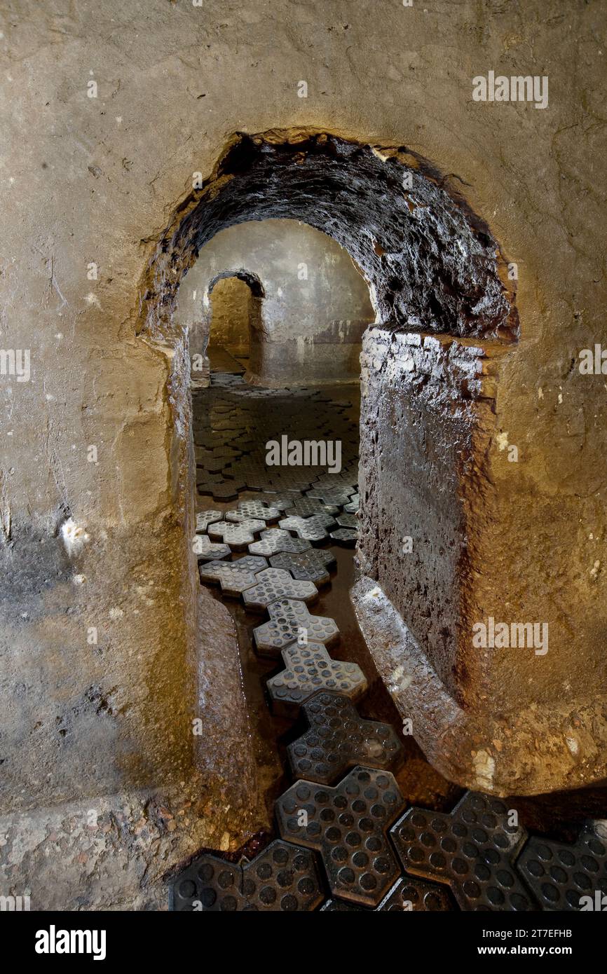 Ancient cisterns hi-res stock photography and images - Alamy