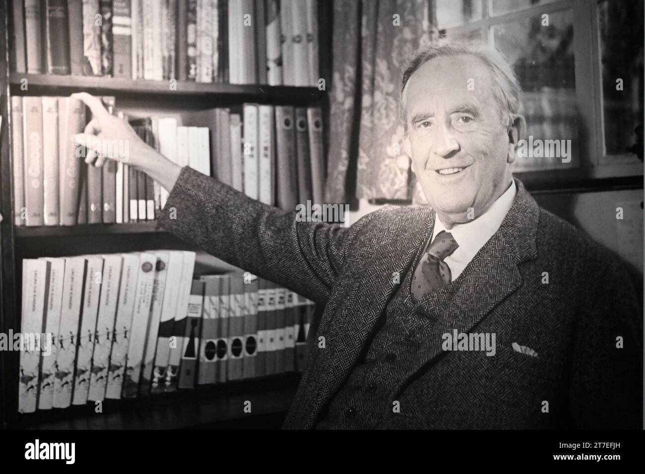 Tolkien uomo hi-res stock photography and images - Alamy