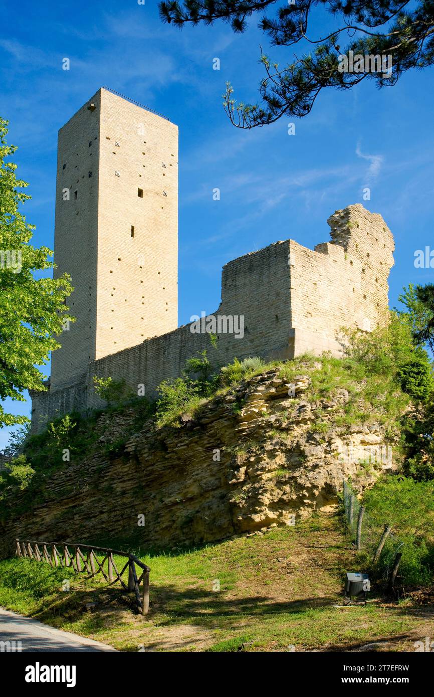 Montefalcone appennino hi-res stock photography and images - Alamy