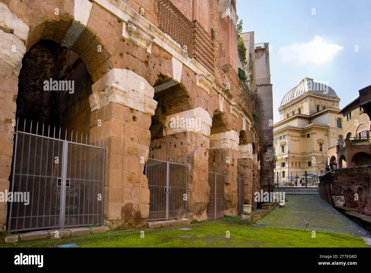 Ancient Jewish Ghetto. Marcellus Theater and Synagogue. Rome. Lazio ...