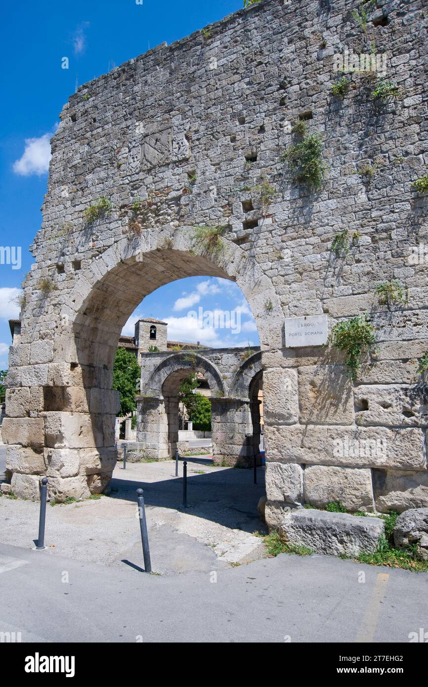 Porta romana roman gate hi-res stock photography and images - Alamy