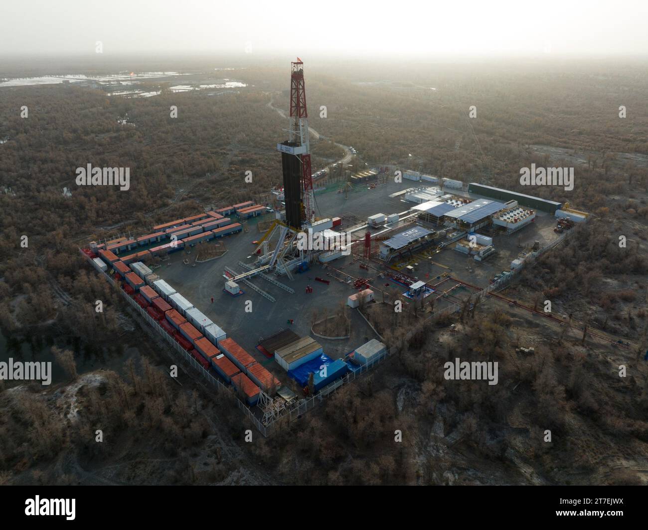 Directional drilling hi-res stock photography and images - Alamy