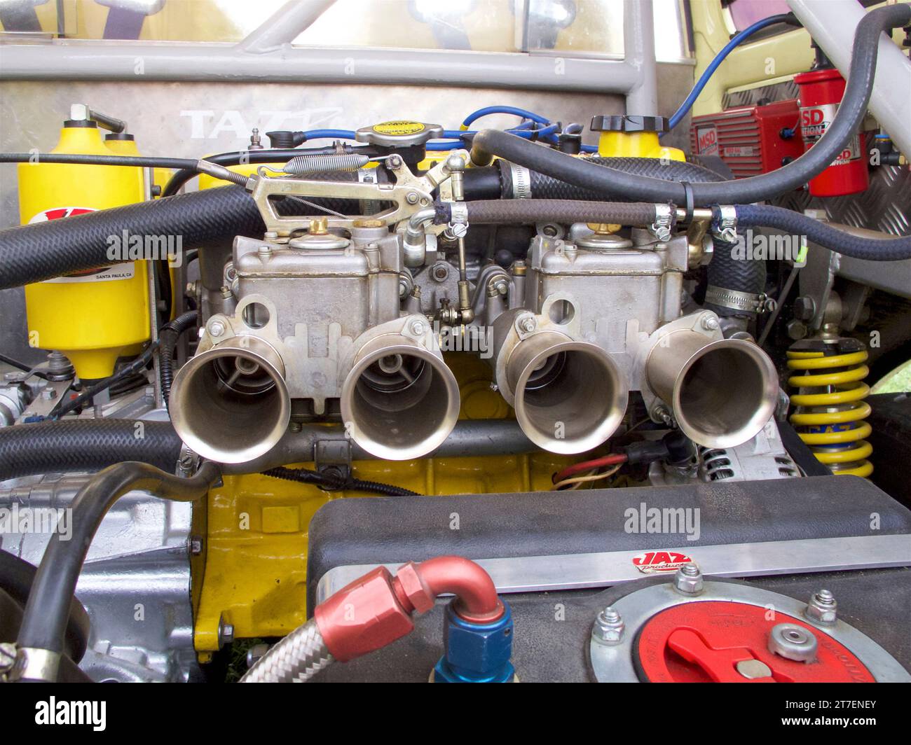 Car engine pistons valves hi-res stock photography and images - Alamy