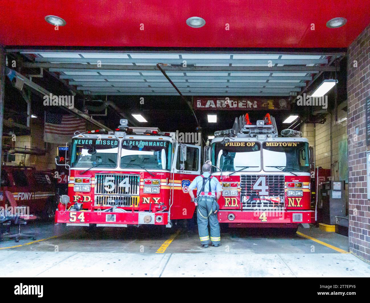 NYFD Laden 40 Stock Photo - Alamy
