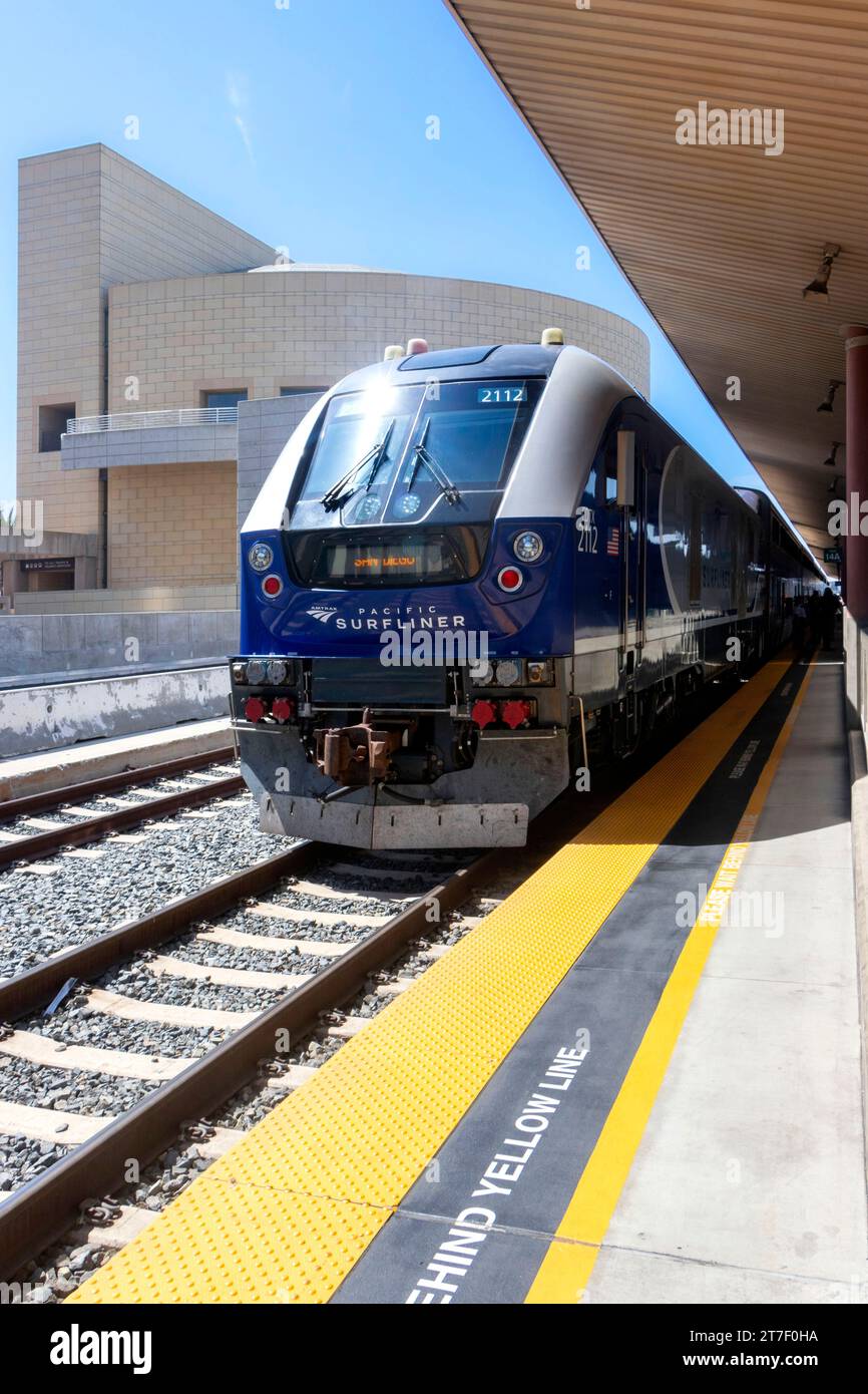 Amtrak Pacific surfliner train at platform L.A. Union Station Metrolink ...