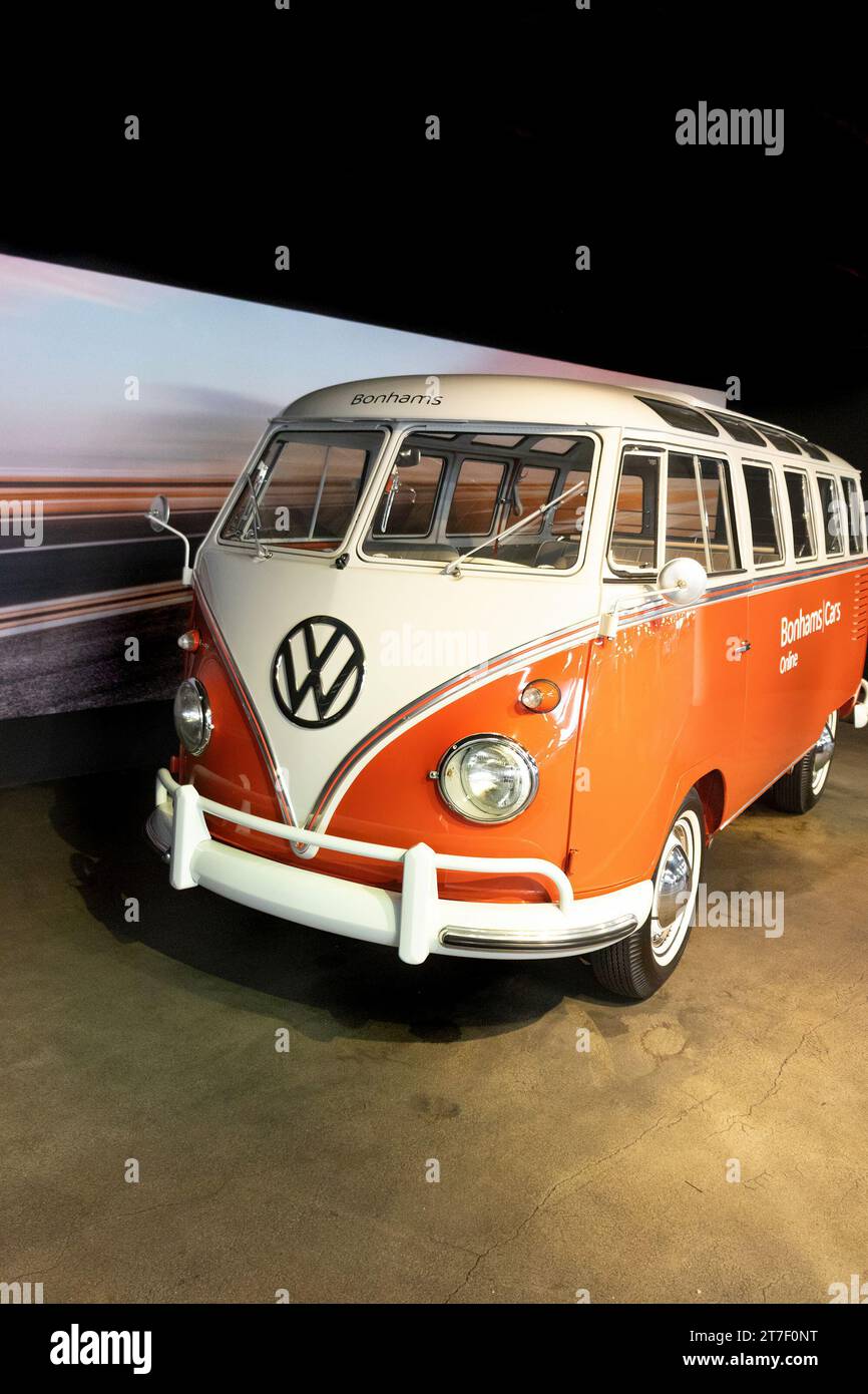 vintage two tone splitscreen volkswagen Type 2 kombi bus Stock Photo ...