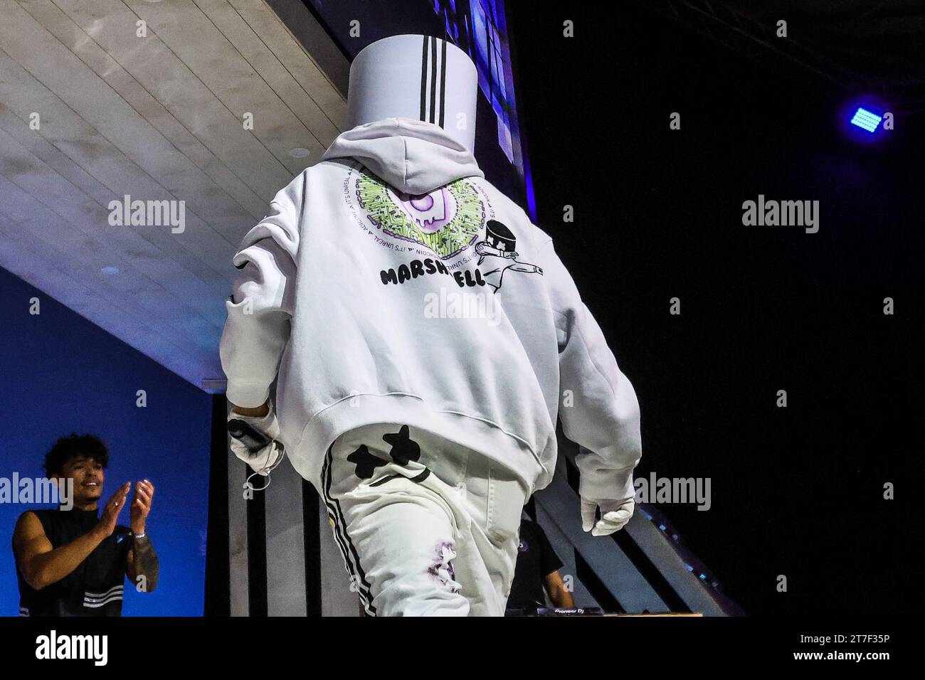 Marshmello x hi-res stock photography and images - Alamy