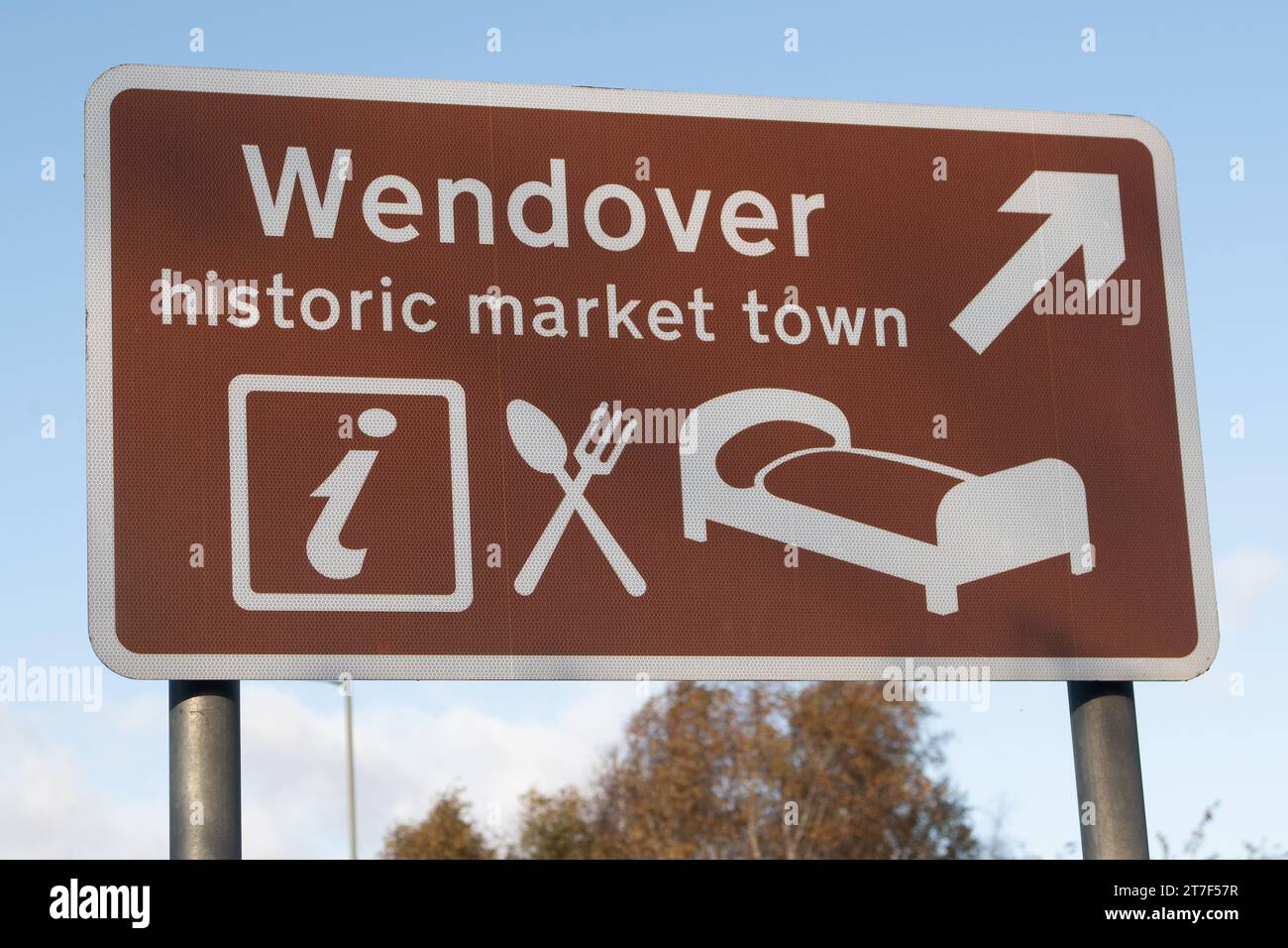 Wendover, UK. 15th November, 2023. Huge HS2 construction work on the ...