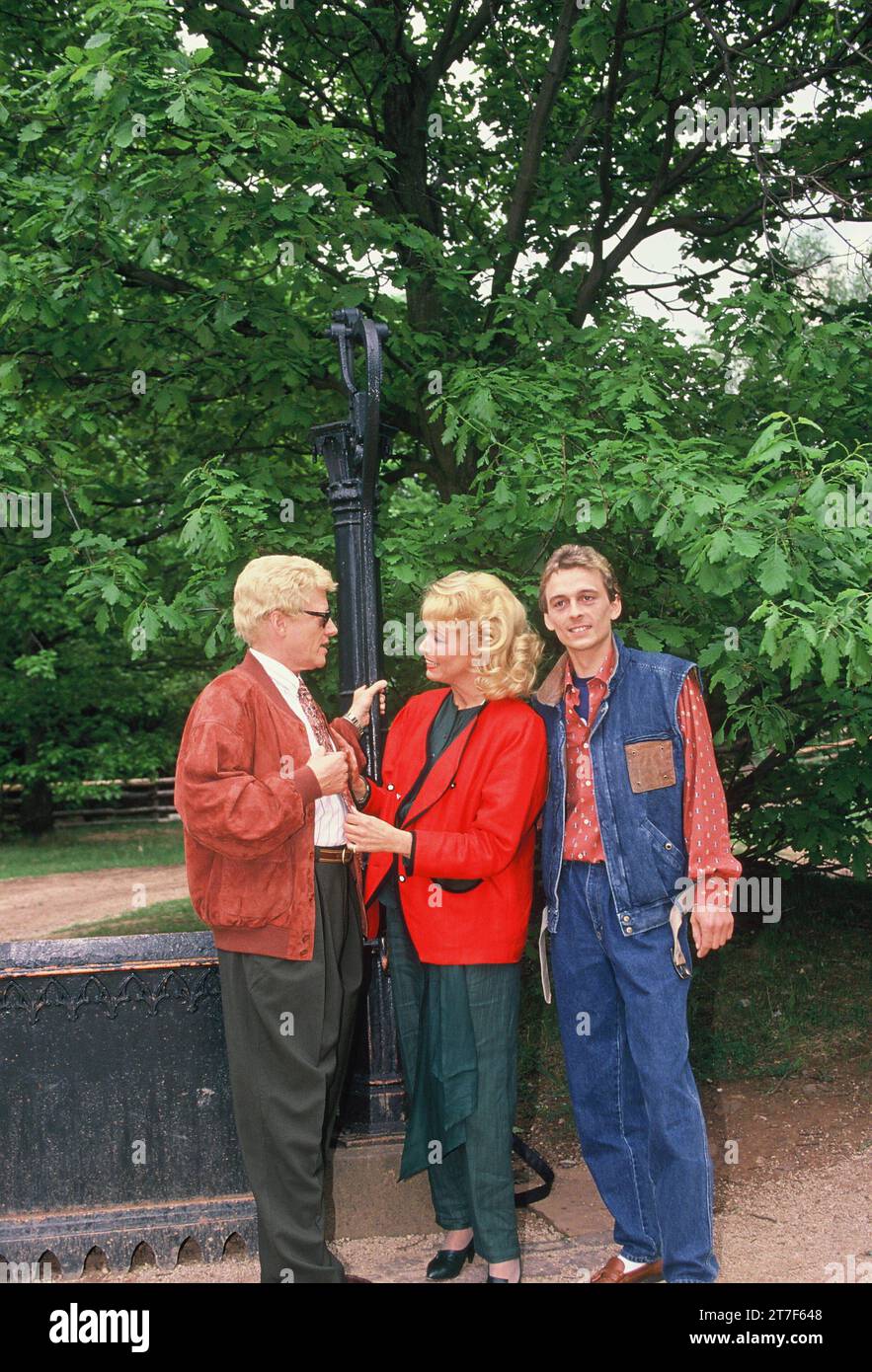 Der Saenger Heino, seine Frau Hannelore und sein Sohn Uwe aufgenommen ...
