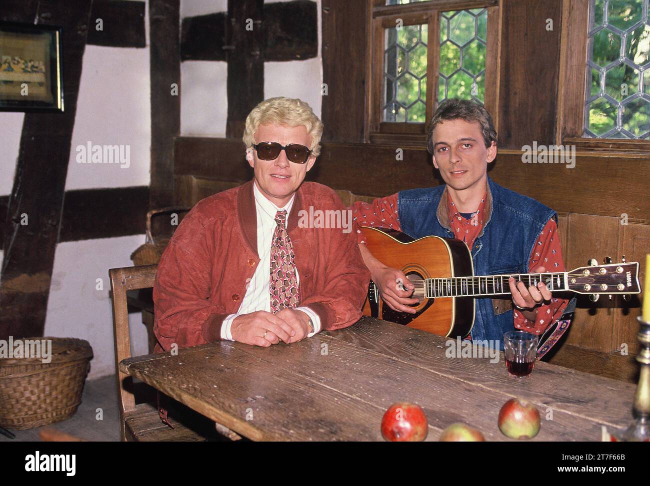 Der Saenger Heino und sein Sohn Uwe aufgenommen am 14.02.1990 *** The ...