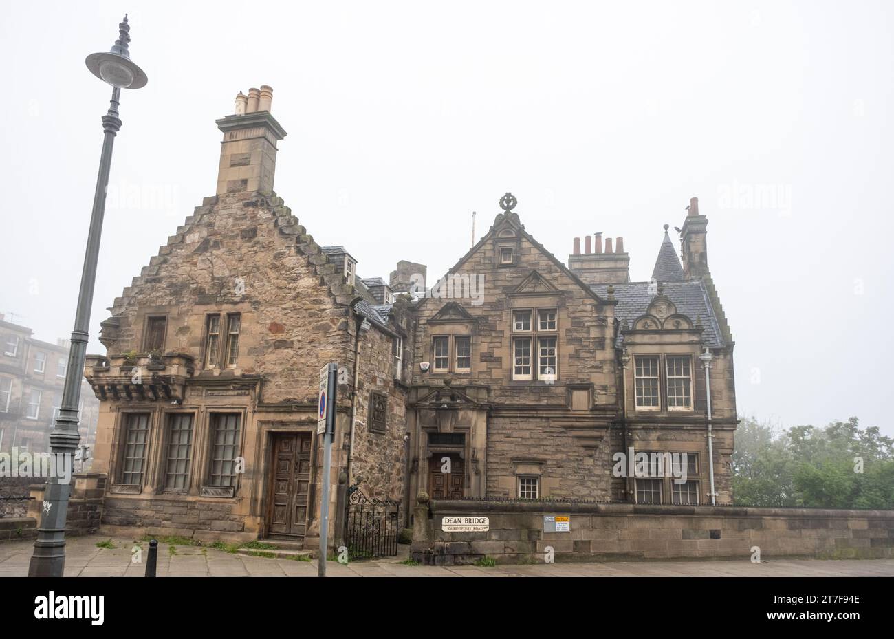 Mansion on Queensferry Road Stock Photo - Alamy