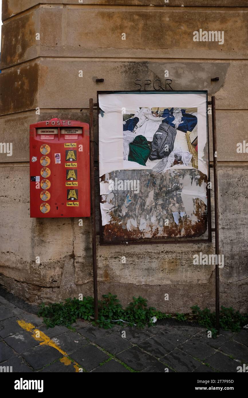 Post office mailbox in Rome Stock Photo - Alamy