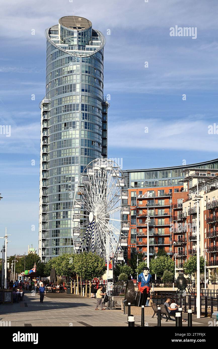 The spinnaker tower cafe hi-res stock photography and images - Alamy