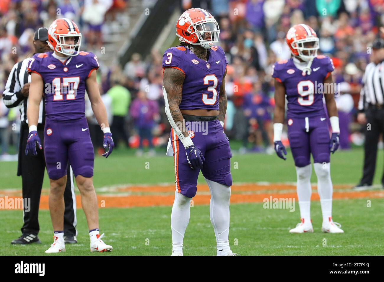 CLEMSON, SC - NOVEMBER 11: Clemson Tigers defensive end Xavier Thomas ...