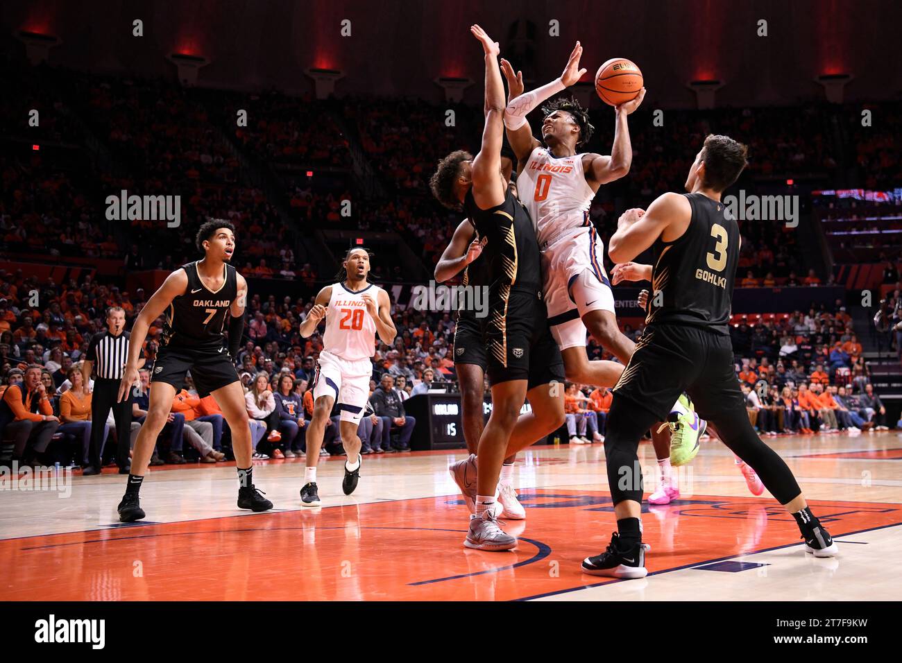 CHAMPAIGN, IL - NOVEMBER 10: Illinois Fighting Illini Guard Terrence ...