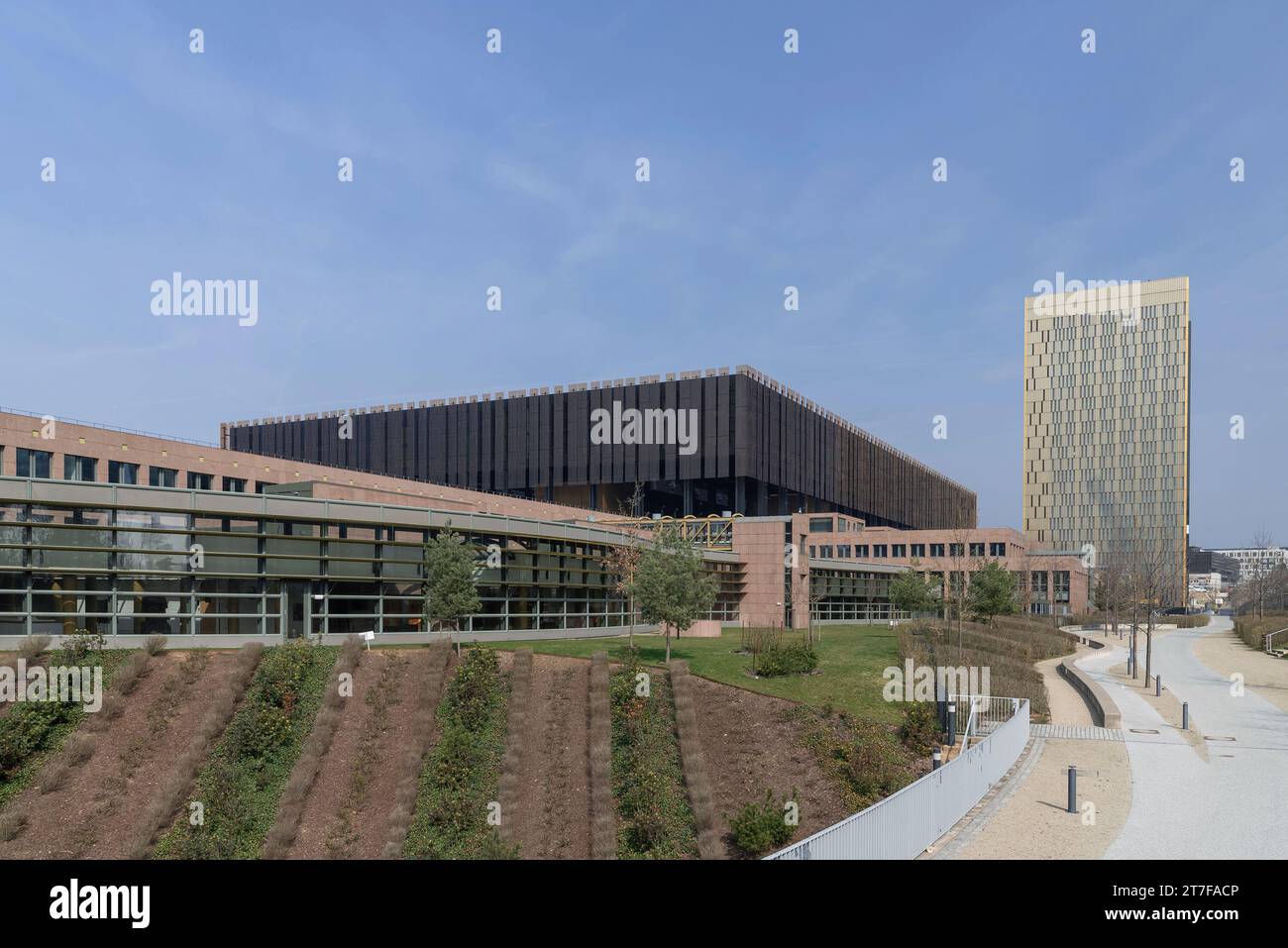 Modern concrete towers hi-res stock photography and images - Alamy