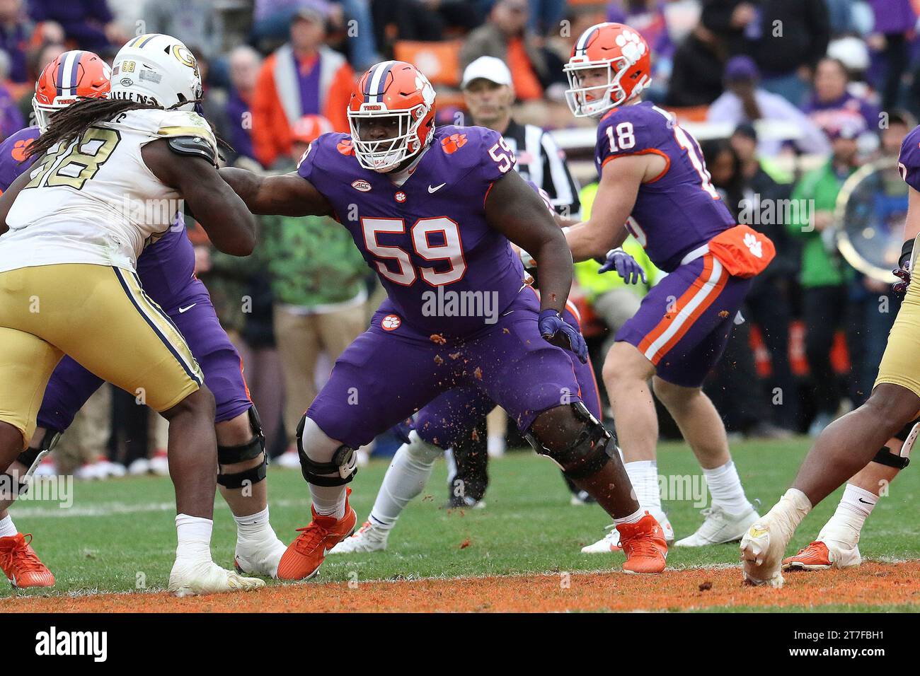 CLEMSON, SC - NOVEMBER 11: Clemson Tigers offensive lineman Dietrick ...