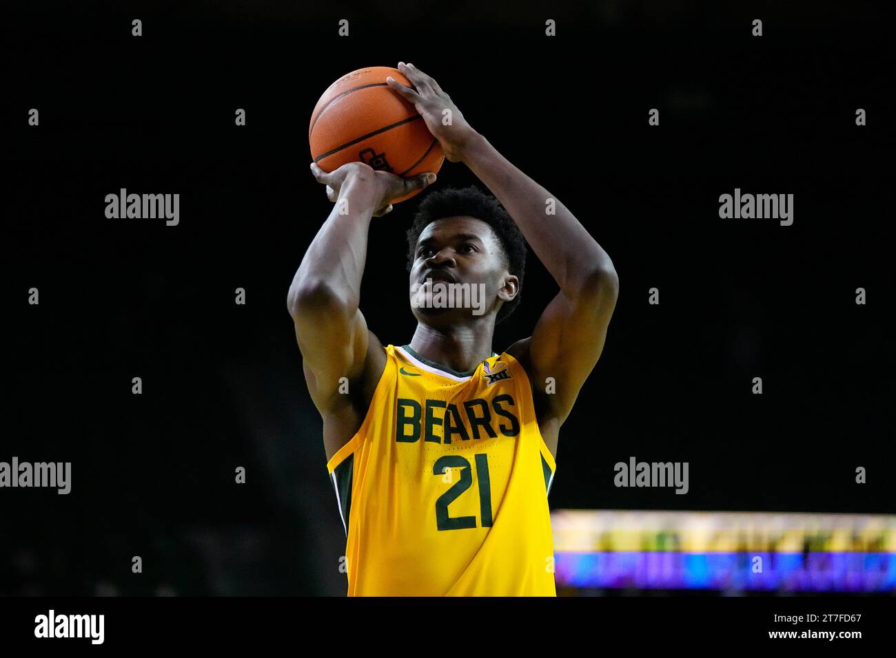 Baylor's Yves Missi shoots against UMKC during the second half of an ...