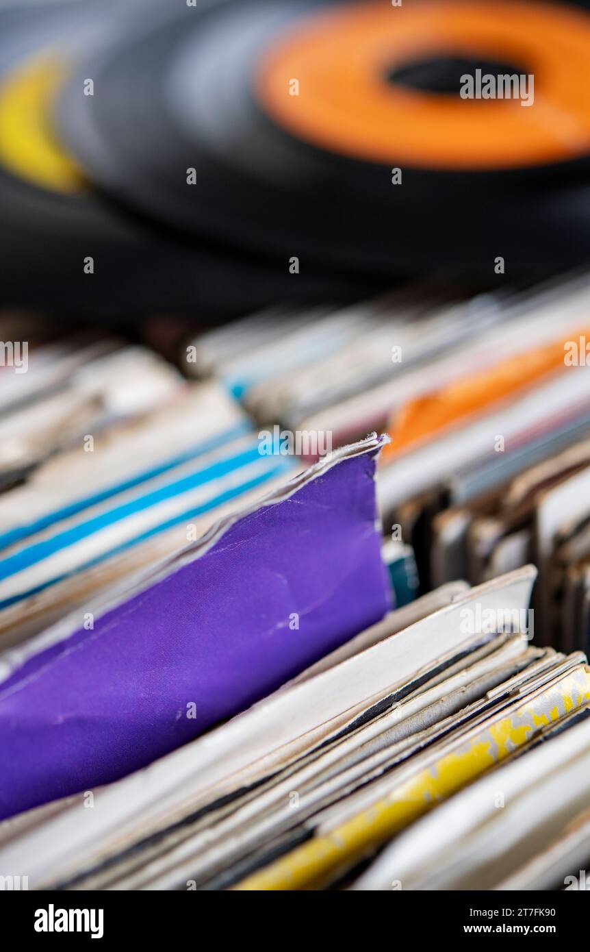 Detail of a collection of seven inch vinyl records Stock Photo - Alamy