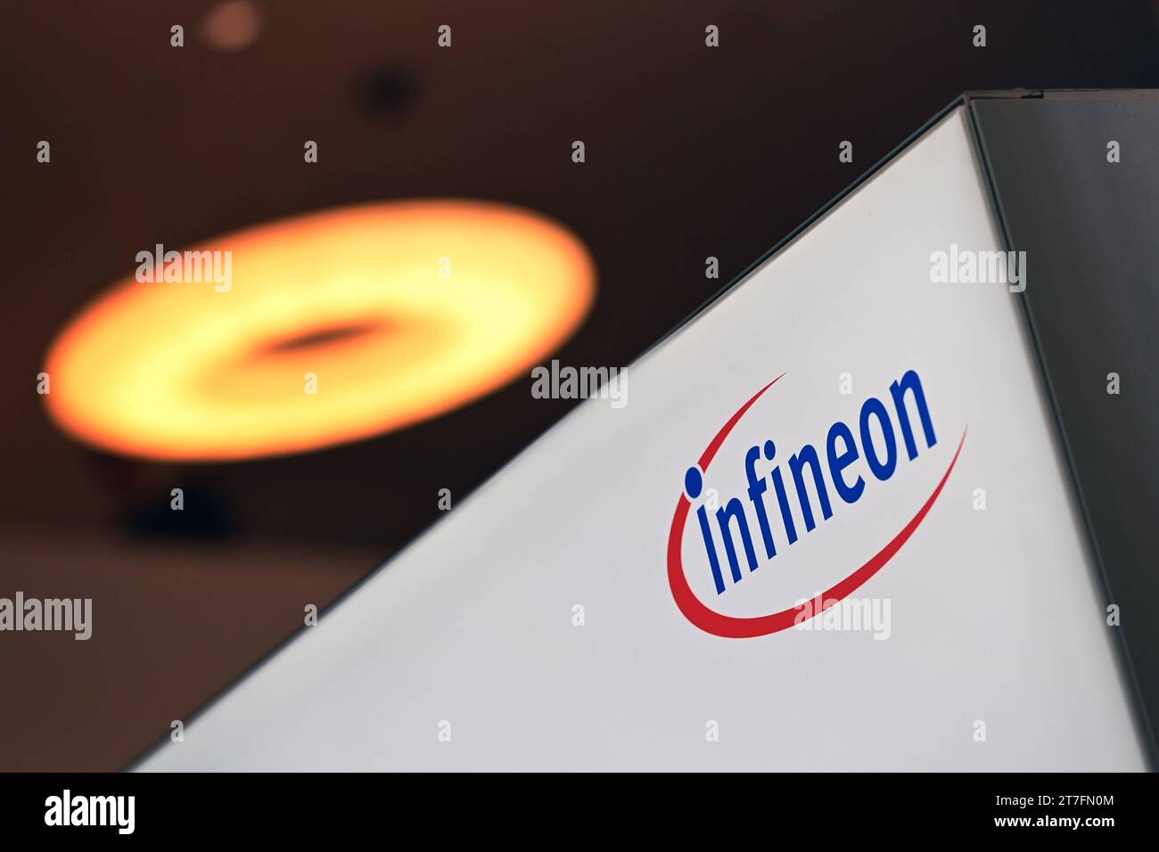 Logo infineon technologies hi-res stock photography and images - Alamy
